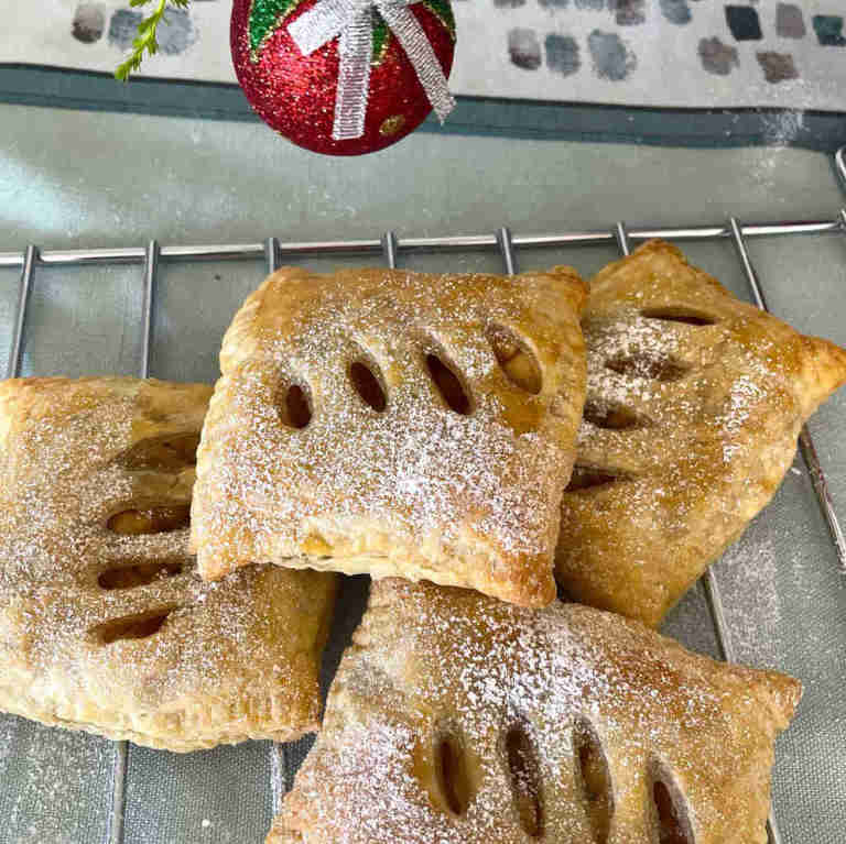 Apple Pie Pockets